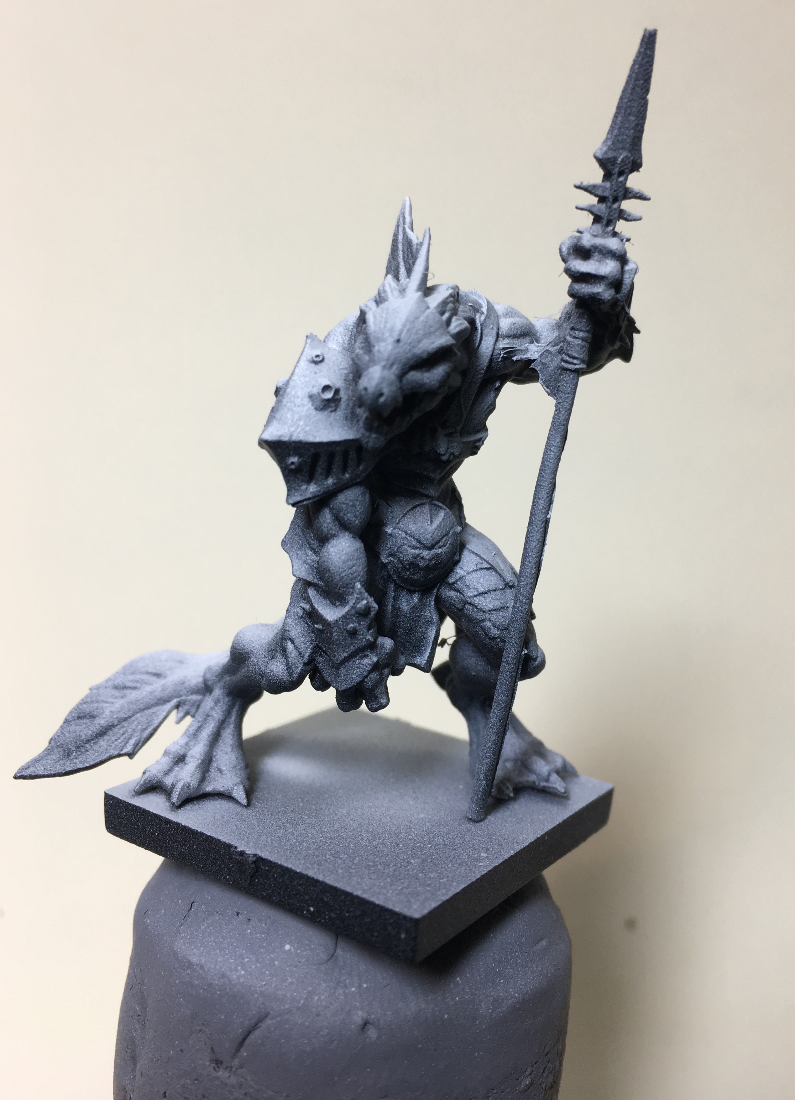 How to use Zenithal Highlighting - Eckter from Kings of War - Mantic Games